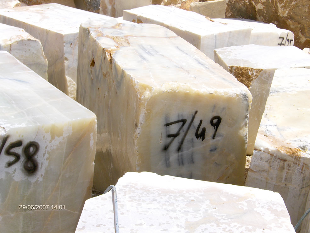 ONYX QUARRY | ONYX BLOCKS | ONYX SLABS | ONYX TILES | ONYX RUBBLES