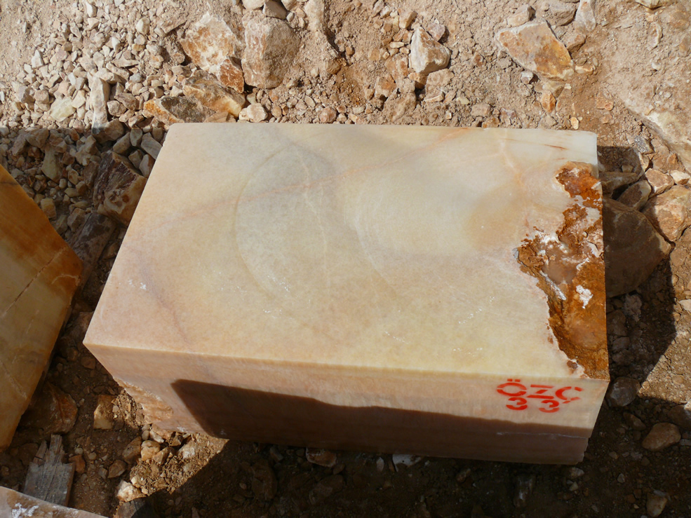 ONYX QUARRY | ONYX BLOCKS | ONYX SLABS | ONYX TILES | ONYX RUBBLES
